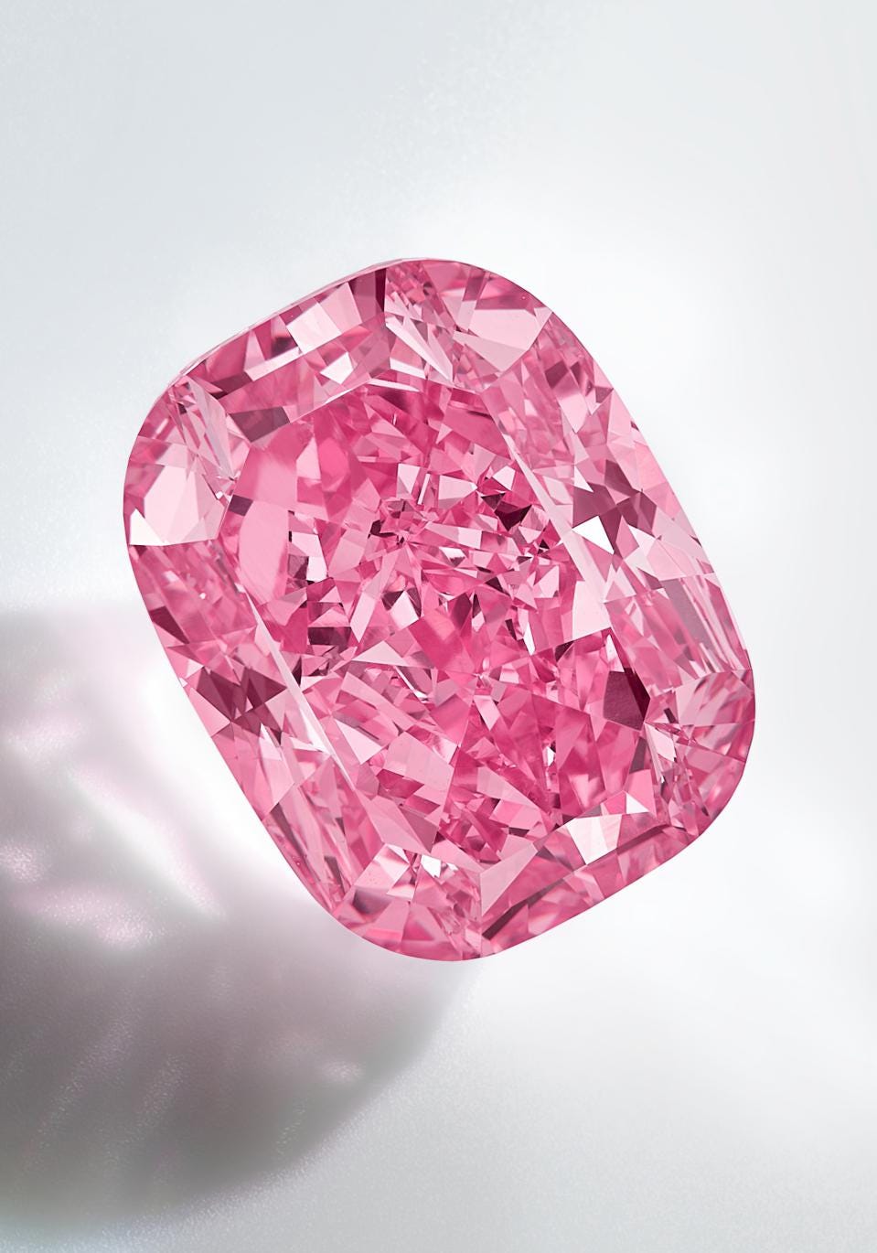 The 10.57-Carat ‘Eternal Pink’ Diamond Could Fetch $35 Million At ...